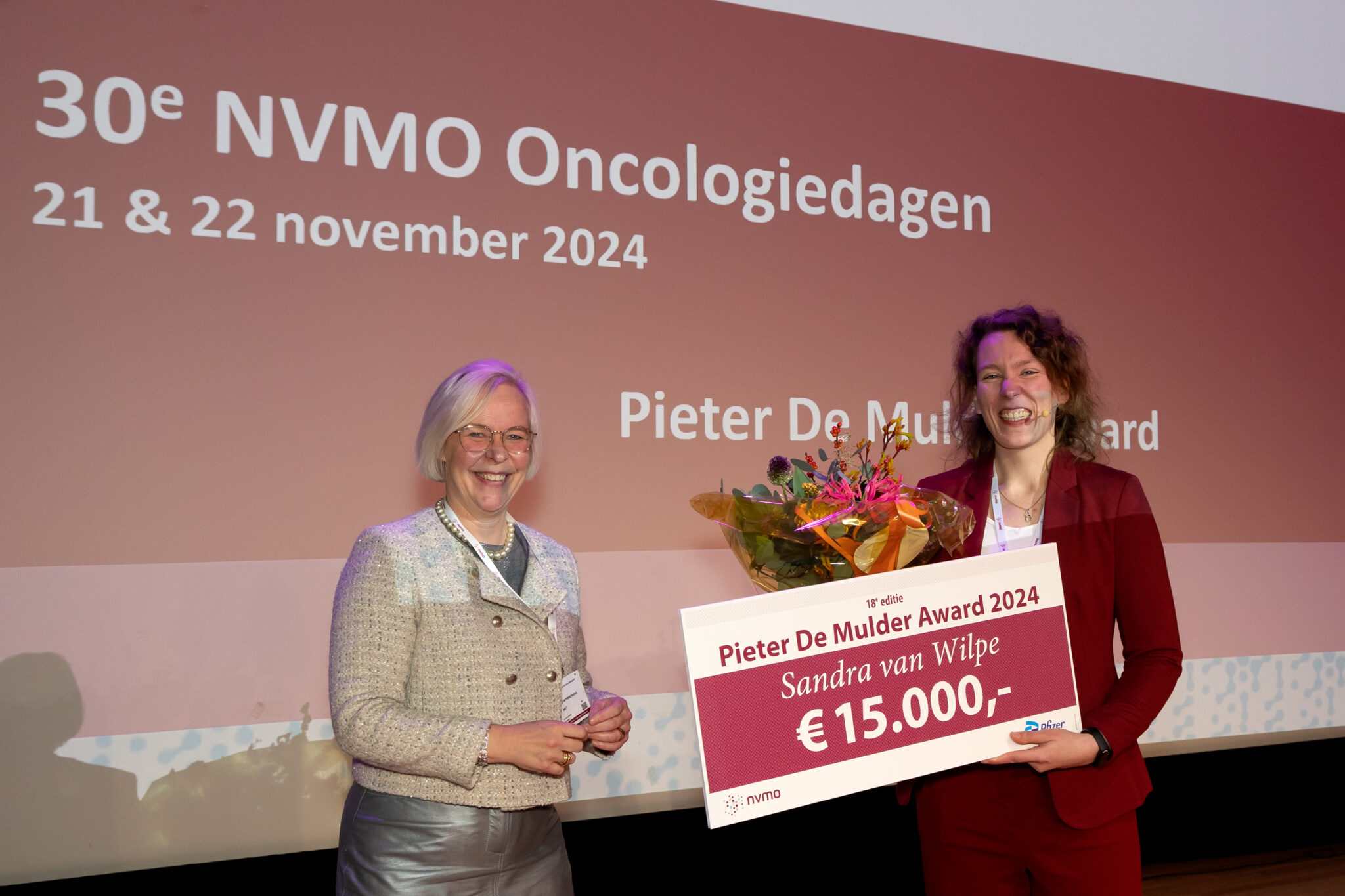 Dr. Sandra van Wilpe wint de Pieter De Mulder Award 2024 - NVMO